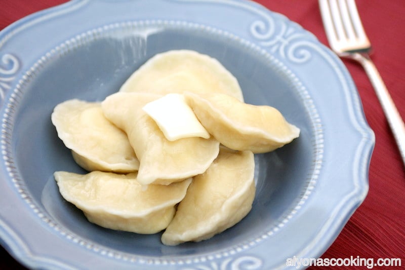 Classic Vareniki Dough Recipe (Blueberry or Cheese Filling)