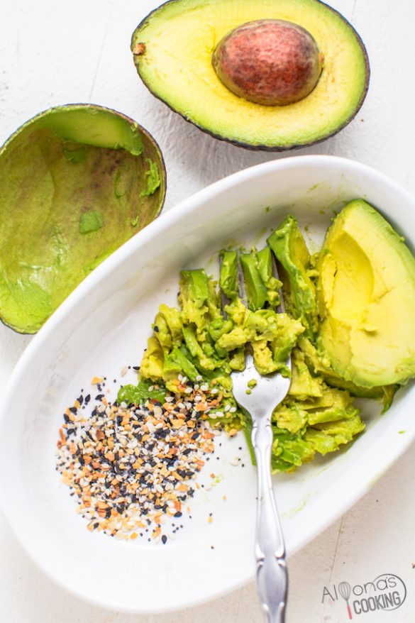 BEST Avocado Spread Recipe (Only 3-Ingredients!)