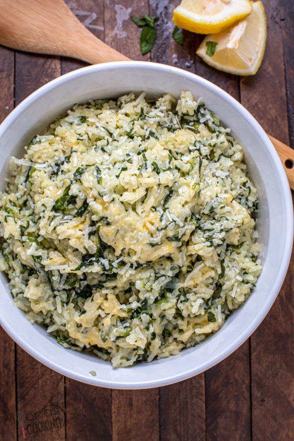 Creamy Spinach Rice (EASY One-Pot Recipe)