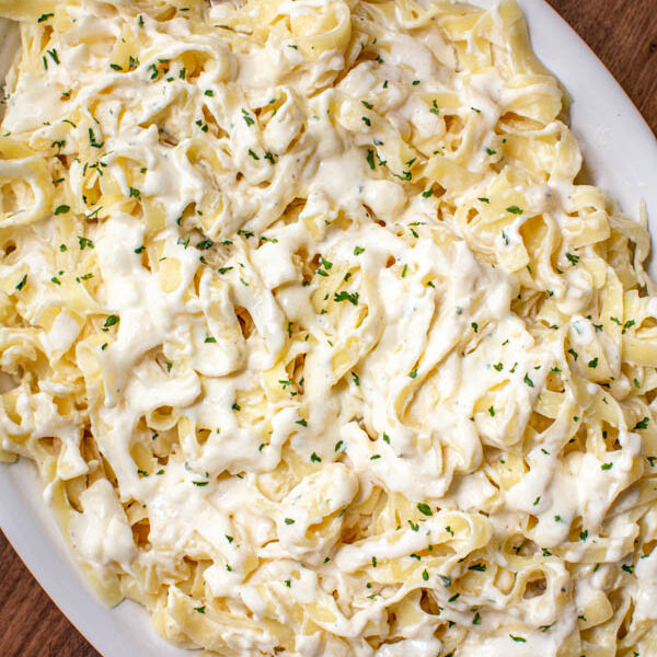 EASY Fettuccine Alfredo (Restaurant-Style) - Alyona’s Cooking