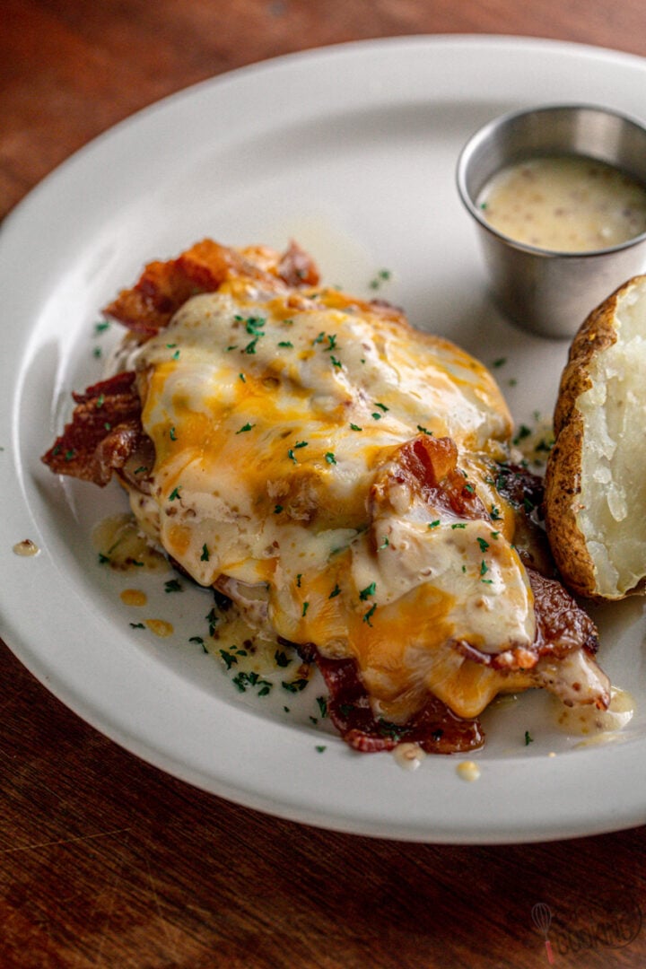 EASY Alice Springs Chicken Recipe (Outback Copycat) - Alyona’s Cooking