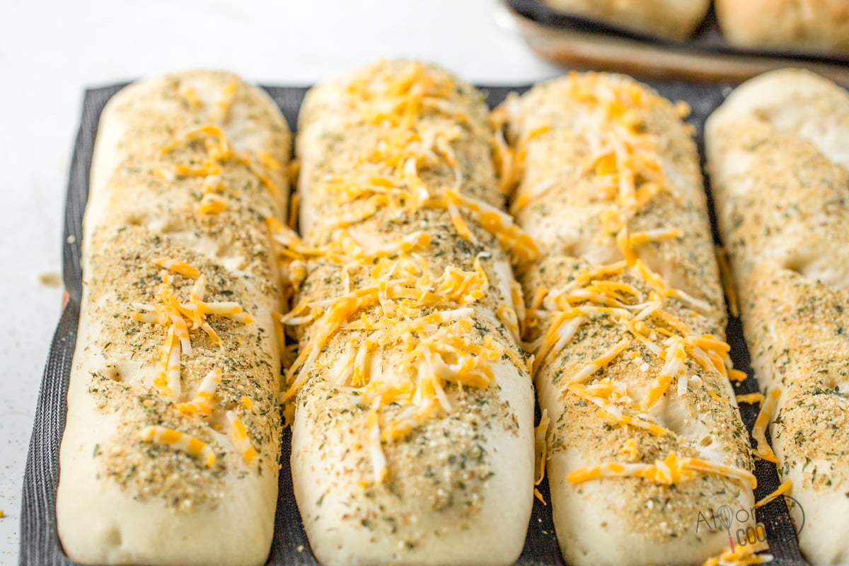 Subway Bread Recipe (Italian Herb And Cheese Copycat) (Italian Herb And ...