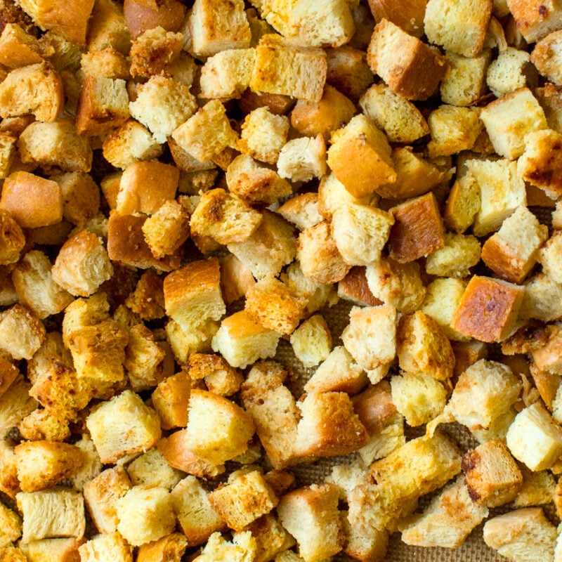 Easy How To Make Homemade Croutons (Garlic and Butter Copycat) - Alyona ...